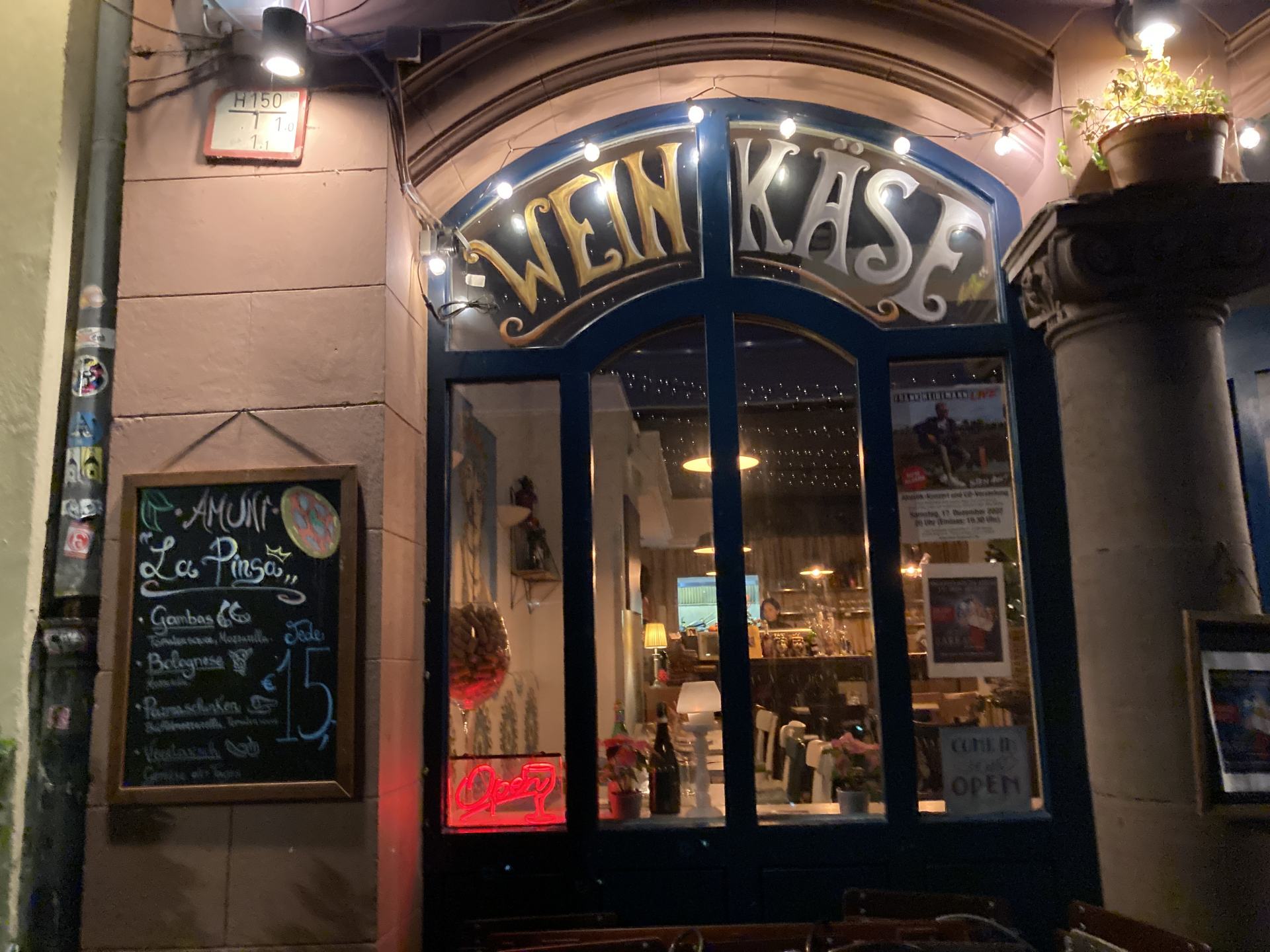 Amuni Düsseldorf - romantisch, italienisch, mittendrin - Sternestulle